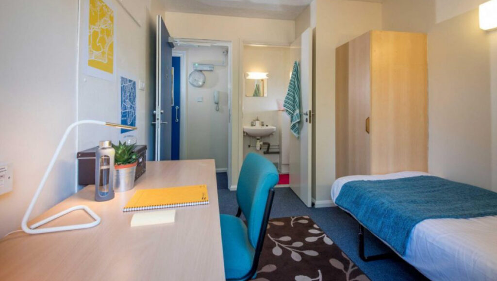 บริการของ WIN Education: ศูนย์แนะแนวเรียนต่อ UK USA Australia